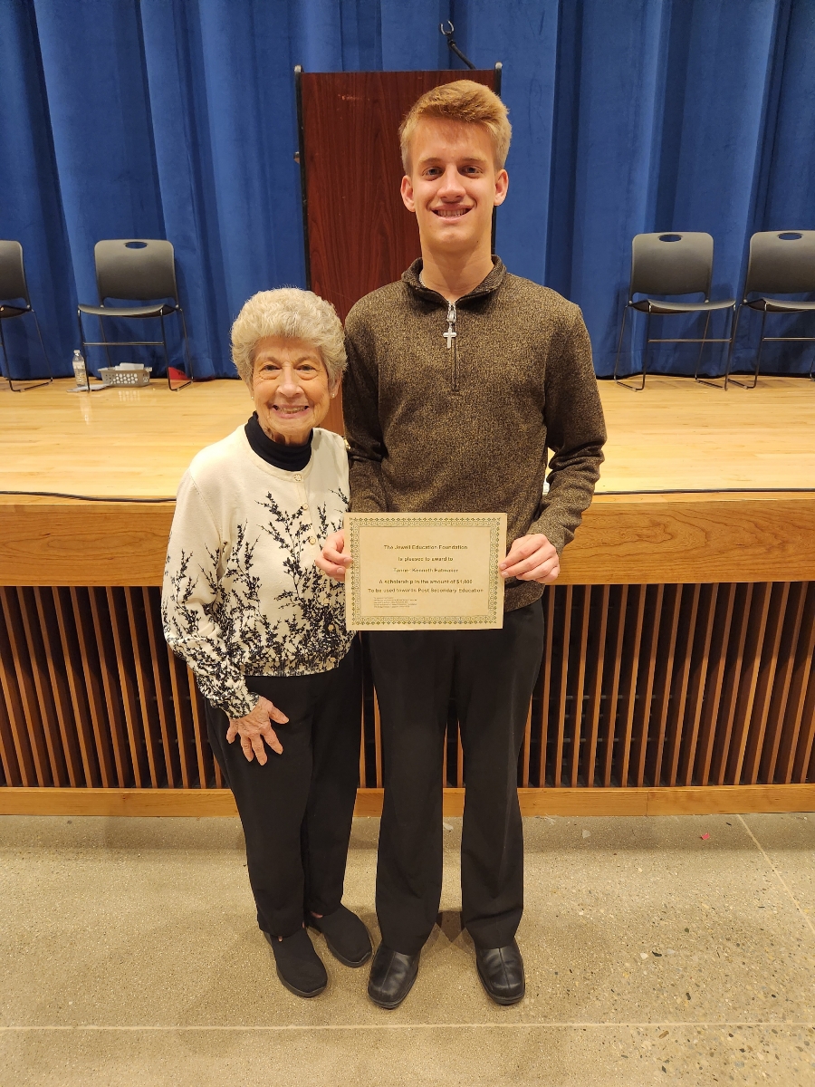 Scholarship Winners | The Jewell Education Foundation